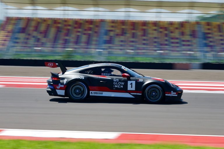 15 Mobil Balap Berlaga di Porsche Sprint Challenge Indonesia 2023 ...